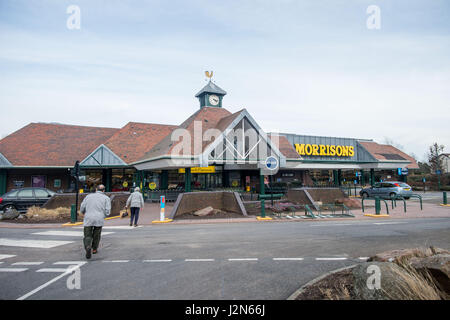 Morrisons supermarket, Oxgangs, Hunters tryst Stock Photo - Alamy