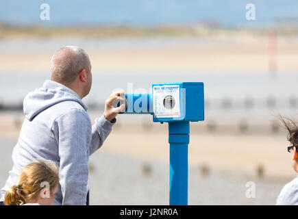 Rhyl, Denbighshire, Wales 30th April 2017, UK Weather – A North, South ...