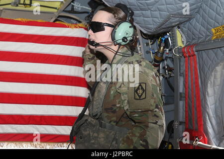 U.S. Army personnel from C-Battery, 1st Battalion, 377th Field ...