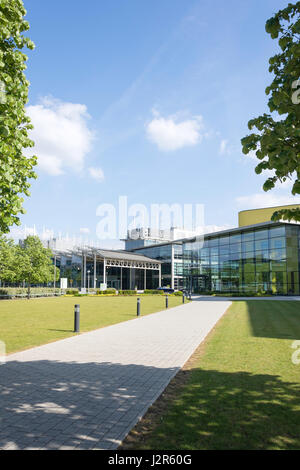 Main reception, BP International Ltd, Sunbury Business Park, Chertsey ...