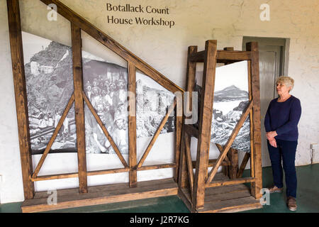The count house at Botallack tin mine in Cornwall Stock Photo: 79468071 ...