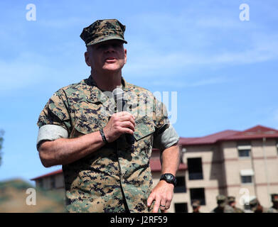 The Commandant of the Marine Corps addressed Marines, Sailors, and ...