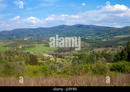 Spring landscape in Tuscan hills Stock Photo - Alamy