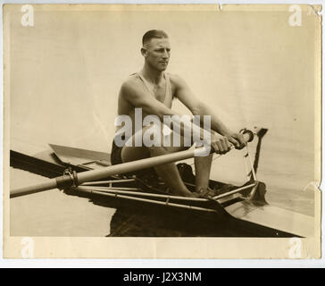 Bobby Pearce in a single scull Stock Photo - Alamy