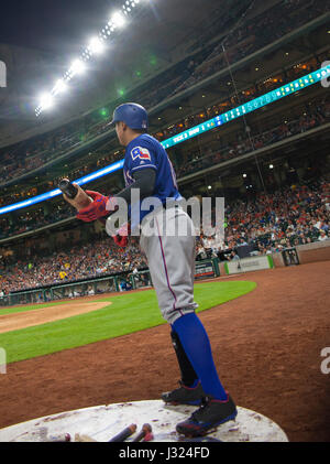 Texas Rangers' Shin-Soo Choo catches a ball during spring training ...