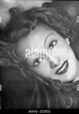 Italian actress Laura Nucci, 1930s Stock Photo - Alamy
