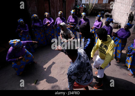 African women dance Marrabenta a popular style of Mozambican dance ...
