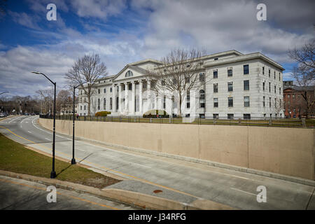 Department of Economics near Harvard Yard , Harvard University building ...