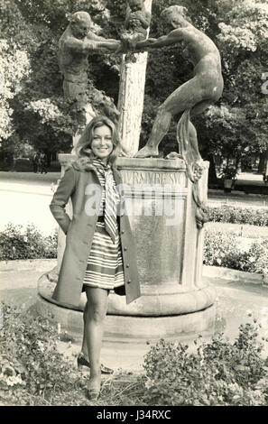 Italian showgirl Paola Piccini at the park Stock Photo - Alamy