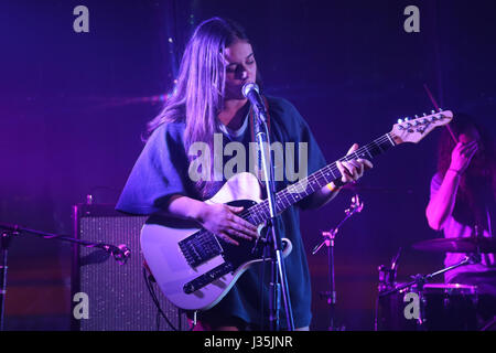 Sydney, Australia. 2 May 2017. Ruby Fields performs at the Neuw denim Stock Photo: 139651389 - Alamy