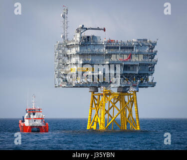 The crew transfer vessel Njord Thor pushed on to the offshore ...