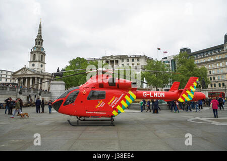 Advanced Trauma Team in NHS emergency car speeding to a 999 call for ...