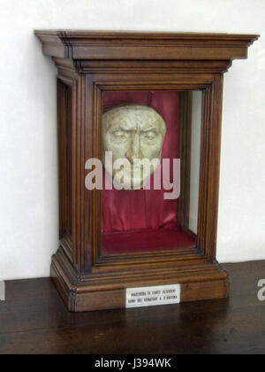 death mask of Dante Alighieri in Palazzo Vecchio, Florence Stock Photo ...
