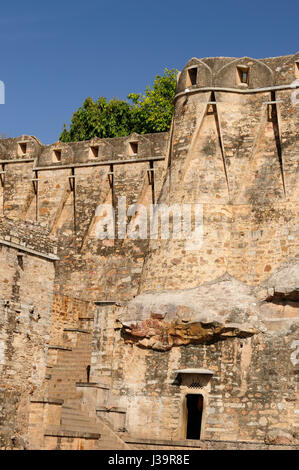 Wall of Chittor Fort in Chittorgarh, Rajasthan state, India Stock Photo ...