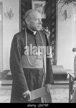 POLISH CARDINAL STEFAN WYSZYNSKI IN ROME ; 10 MAY 1963 Stock Photo - Alamy