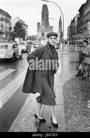 Women's fashion, 1955 Stock Photo: 139752198 - Alamy
