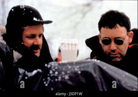 A Simple Plan Year 1998 Director Sam Raimi Bill Paxton Stock Photo - Alamy