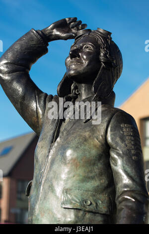 A view of the Amy Johnson Statue on Hawthorne Avenue Housing Estate ...
