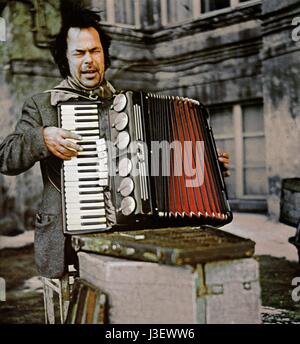 Stroszek Year : 1977 Director : Werner Herzog Clemens Scheitz, Bruno S ...