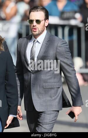 Celebrities at the ABC studios Featuring: Chris Evans Where: Los ...