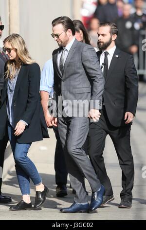Celebrities at the ABC studios Featuring: Chris Evans Where: Los ...
