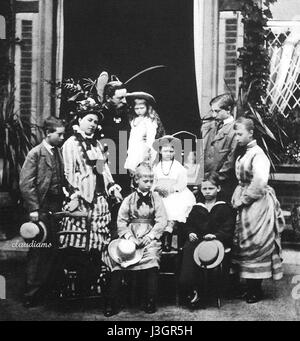 Frederick III, German Emperor with his wife and their children Stock ...