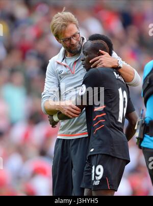 Liverpool manager Jurgen Klopp celebrates victory after the Premier ...