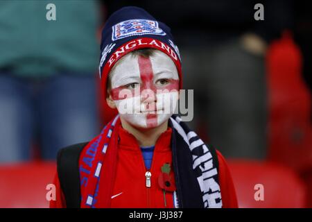 YOUNG ENGLAND FAN WITH FACE PA ENGLAND V SAN MARINO WEMBLEY STADIUM ...