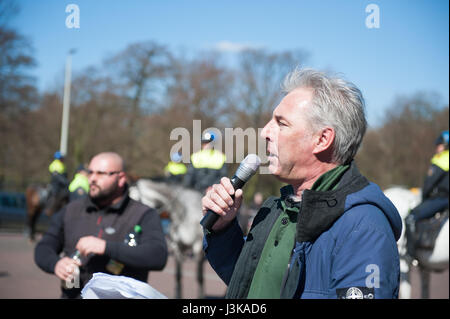 Edwin Wagensveld on the Pegida Demonstration in The Hague, The ...