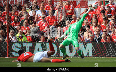 Nottingham Forest's Jordan Smith Stock Photo - Alamy