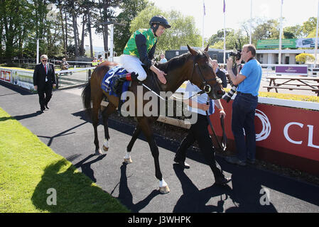 Douglas Macarthur and Jockey Emmet McNamara in the parade ring after ...