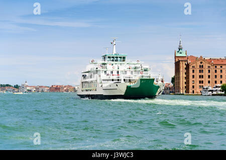 Actv ferry boat from Lido landing at Tronchetto island Stock Photo - Alamy