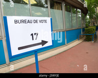 French election. Polling Booth. France Stock Photo - Alamy