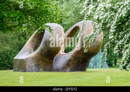 Henry Moore sculpture Double Oval 1966 Stock Photo - Alamy