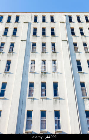 Old industrial building. A 1930s warehouse which was part of the Trent ...