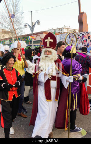Sinterklaas and Zwarte Piet 5 dec Dutch Father Christmas Netherlands ...