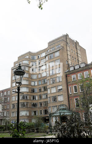 Facade of Florin Court (Whitehaven Mansions - Poirot) - Art deco ...