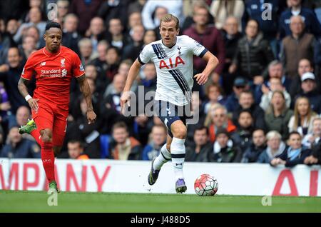 Harry Kane #10 of Tottenham Hotspur celebrates his goal to make it 1-0 ...