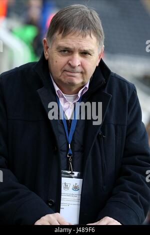 ALAN GREEN BBC RADIO SPORTS COMMENTATOR BBC RADIO SPORTS COMMENTATOR ST ...