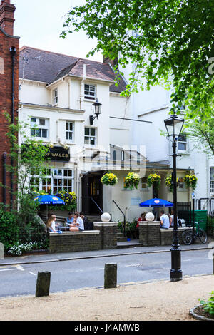 Pond Square, Highgate Village, London, N6, England, UK Stock Photo - Alamy