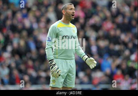 KELVIN DAVIS SOUTHAMPTON FC SOUTHAMPTON FC STADIUM OF LIGHT SUNDERLAND ...