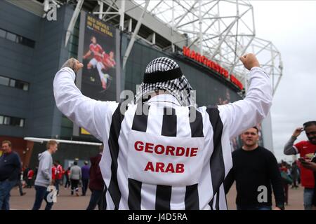 GEORDIE ARAB NEWCASTLE FAN MANCHESTER UNITED FC V NEWCAST OLD TRAFFORD ...