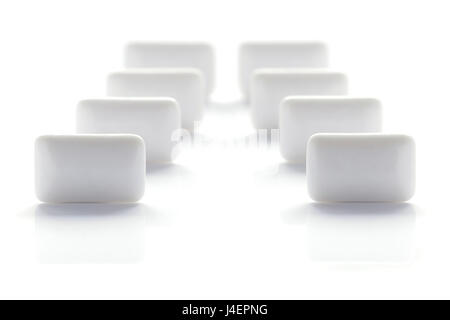 white chewing gum tablet symmetry Stock Photo - Alamy