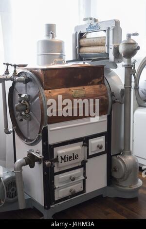 Company Museum of Miele in Guetersloh: 1929 built first dish washing ...