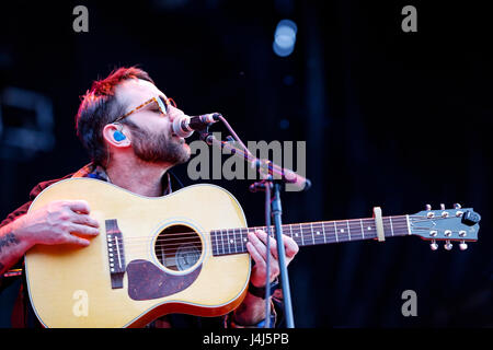 Simon Ward, lead singer of the Strumbellas performs at the 2017 Beale ...