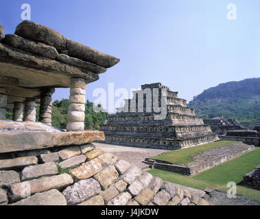 Niche Pyramid, El Tajin, Veracruz Mexico Stock Photo - Alamy