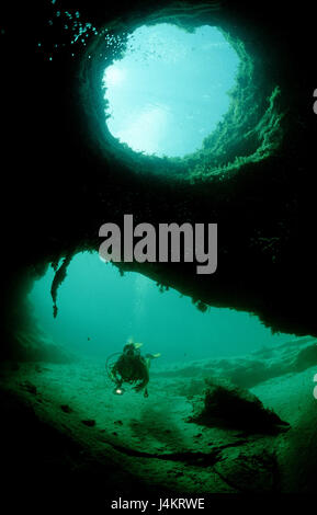 Underwater recording, diver, pit Stock Photo - Alamy