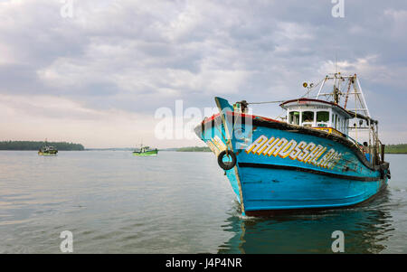 Valapattanam river at dusk, Kannur, Kerala, India Stock Photo - Alamy