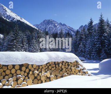High Tatra in winter Stock Photo - Alamy