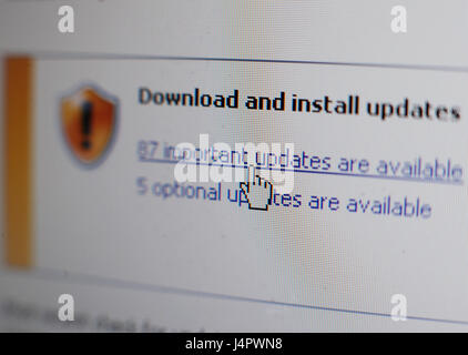 Windows Update message on screen "Please do not power off or unplug ...